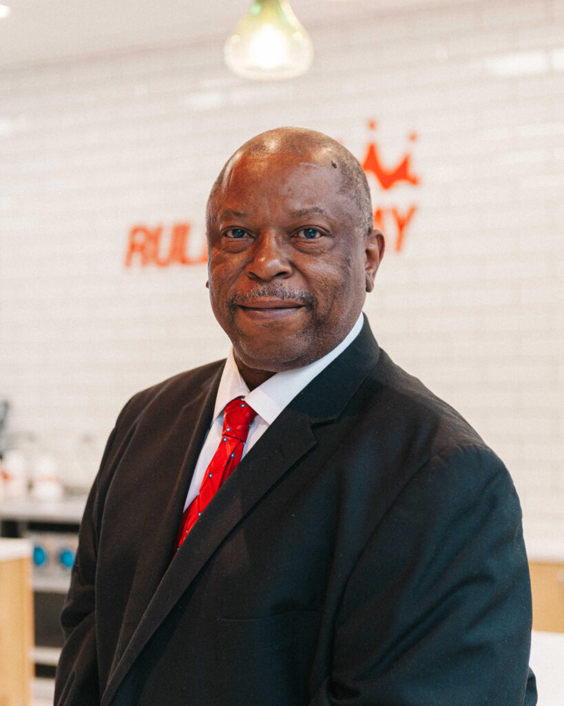 Meet Kenneth Scott & the Smoothie King Team - Downtown Oak Park